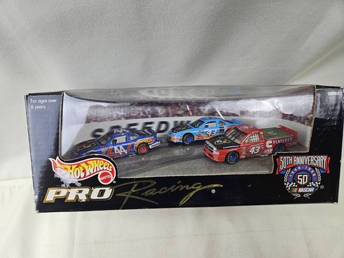 Hot Wheels Pro Racing Players Inc Special Edition NASCAR 50th NFL Petty ...