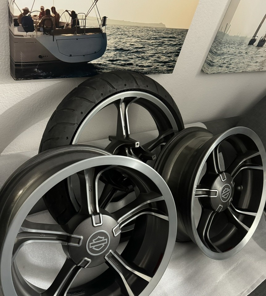 Harley Wheels CVO Tri Glide Rims 2014 -24 road glide 3 charcoal Gray ...