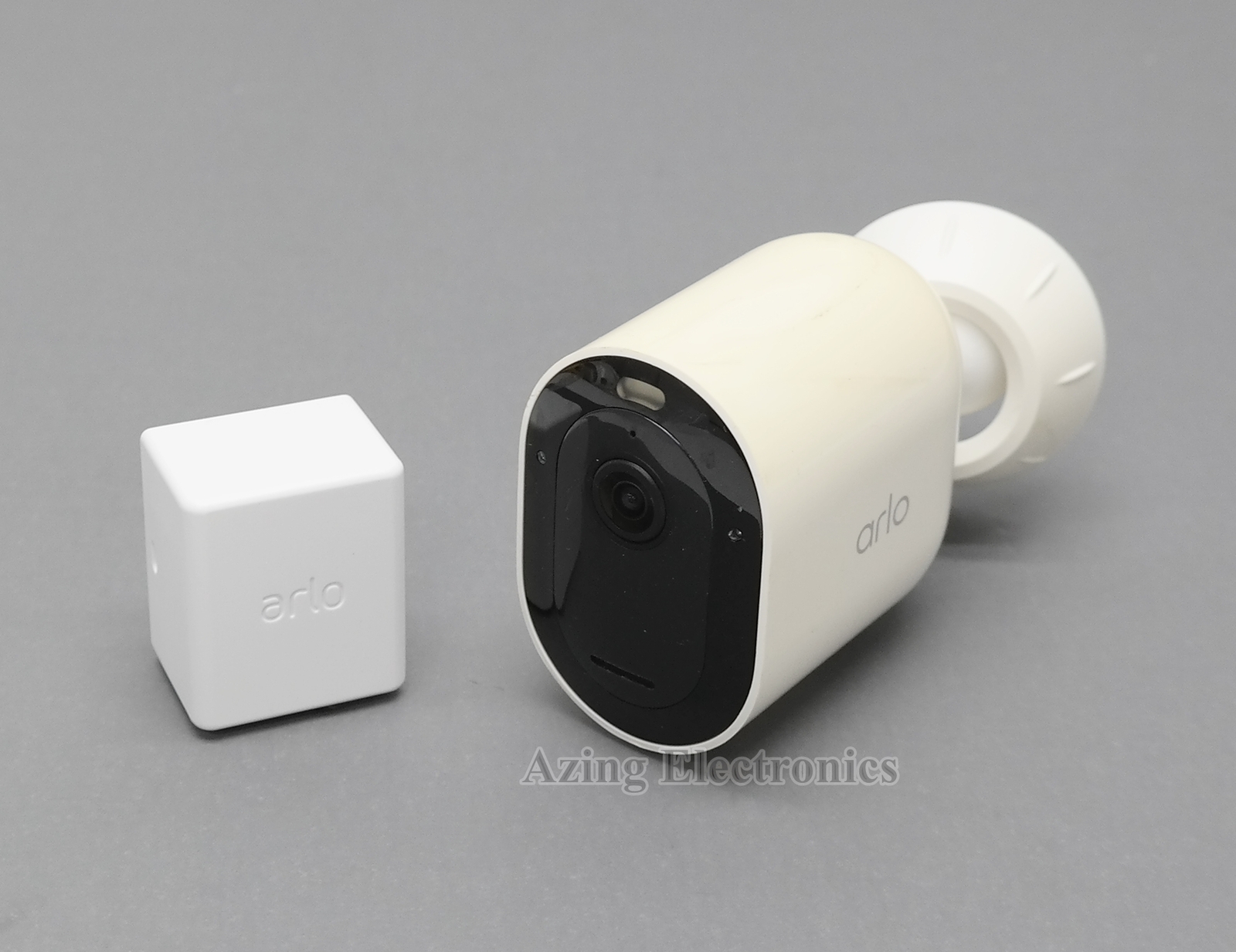 Arlo Pro 4 VMC4041P Spotlight Indoor/Outdoor Wire-Free Camera | eBay