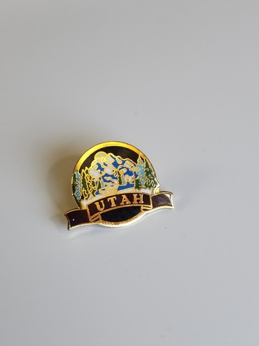 State of Utah Travel Souvenir Lapel Pin Outdoor Scene | eBay