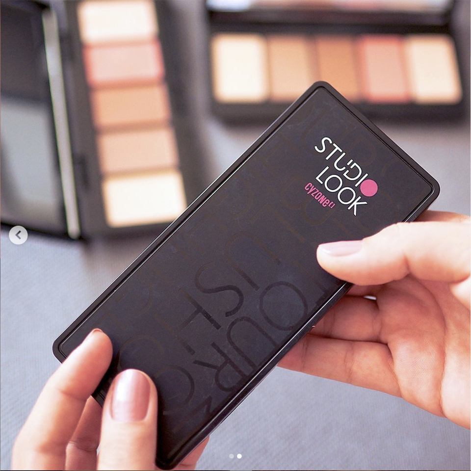 Cyzone STUDIO LOOK 5-IN-1 Pallete Contours Defines Bronzes Colors ...