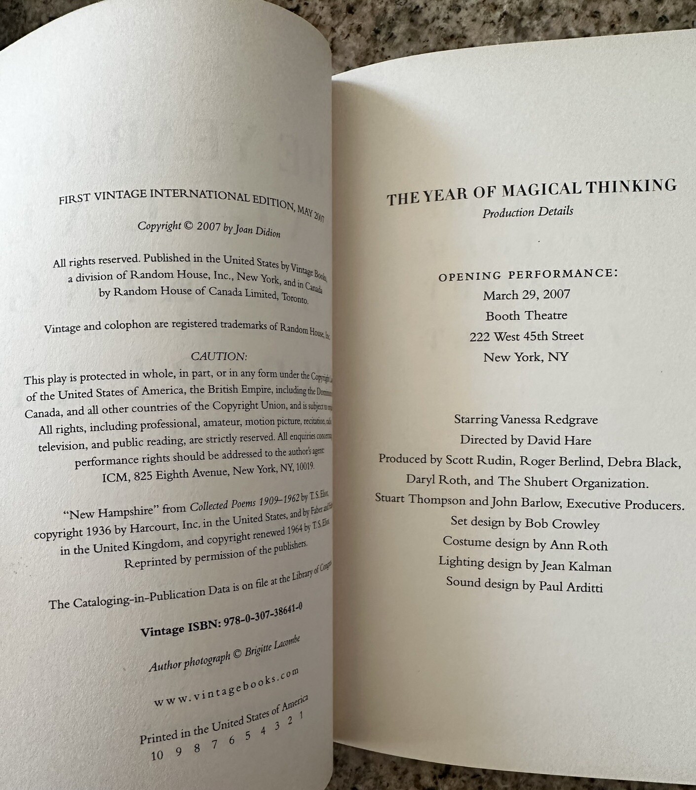 Vanessa Redgrave Signed The Year of Magical Thinking Book Play by Joan ...