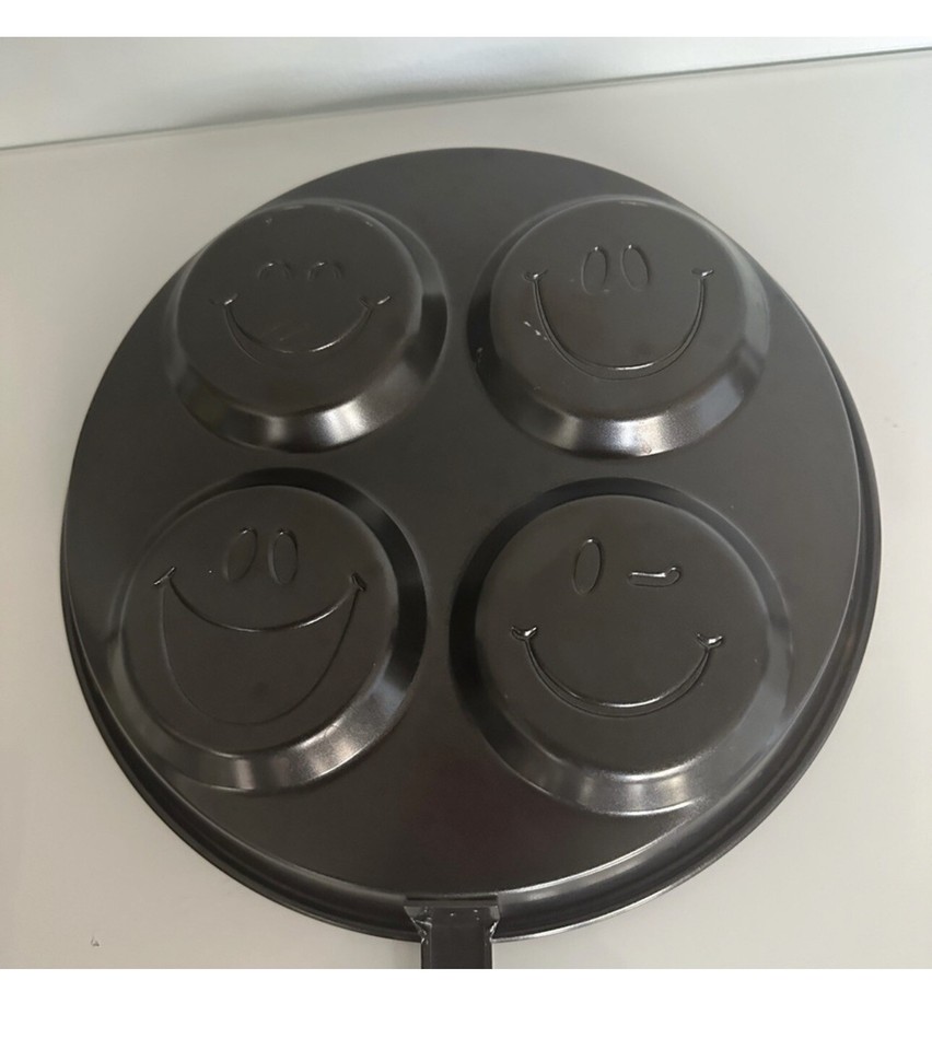SMILEY FACE EMOJI MINI PANCAKES NONSTICK PAN ATTACHMENT | eBay
