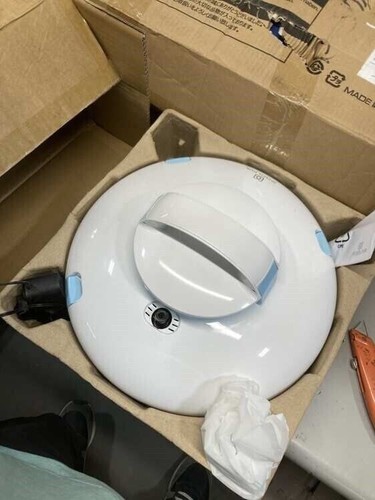 PoolMr Cordless Robotic Pool Cleaner | Dual-Motor Pool Vacuum for Flat ...