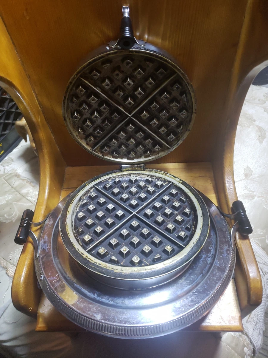 Vintage Manning Bowman Waffle Maker