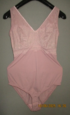 132. Mieder Body Miederbody Shape Wear Body ohne Bügel, rosa, gebr ...