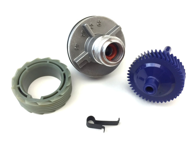 700R4 Speedometer housing with 43 & 15 tooth gear combinations w clip ...