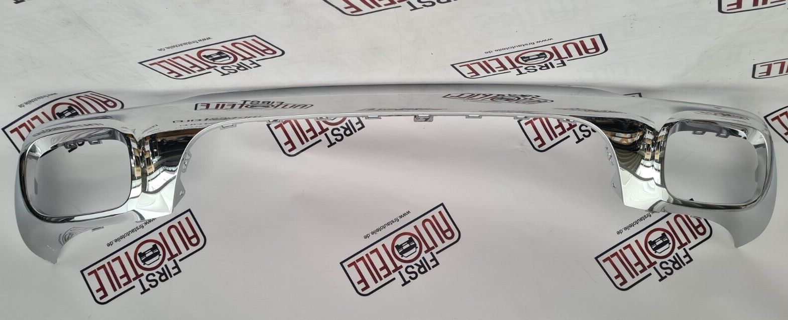 Original Mercedes X247 W247 GLA Chrom Diffsusor Stoßstange hinten ...