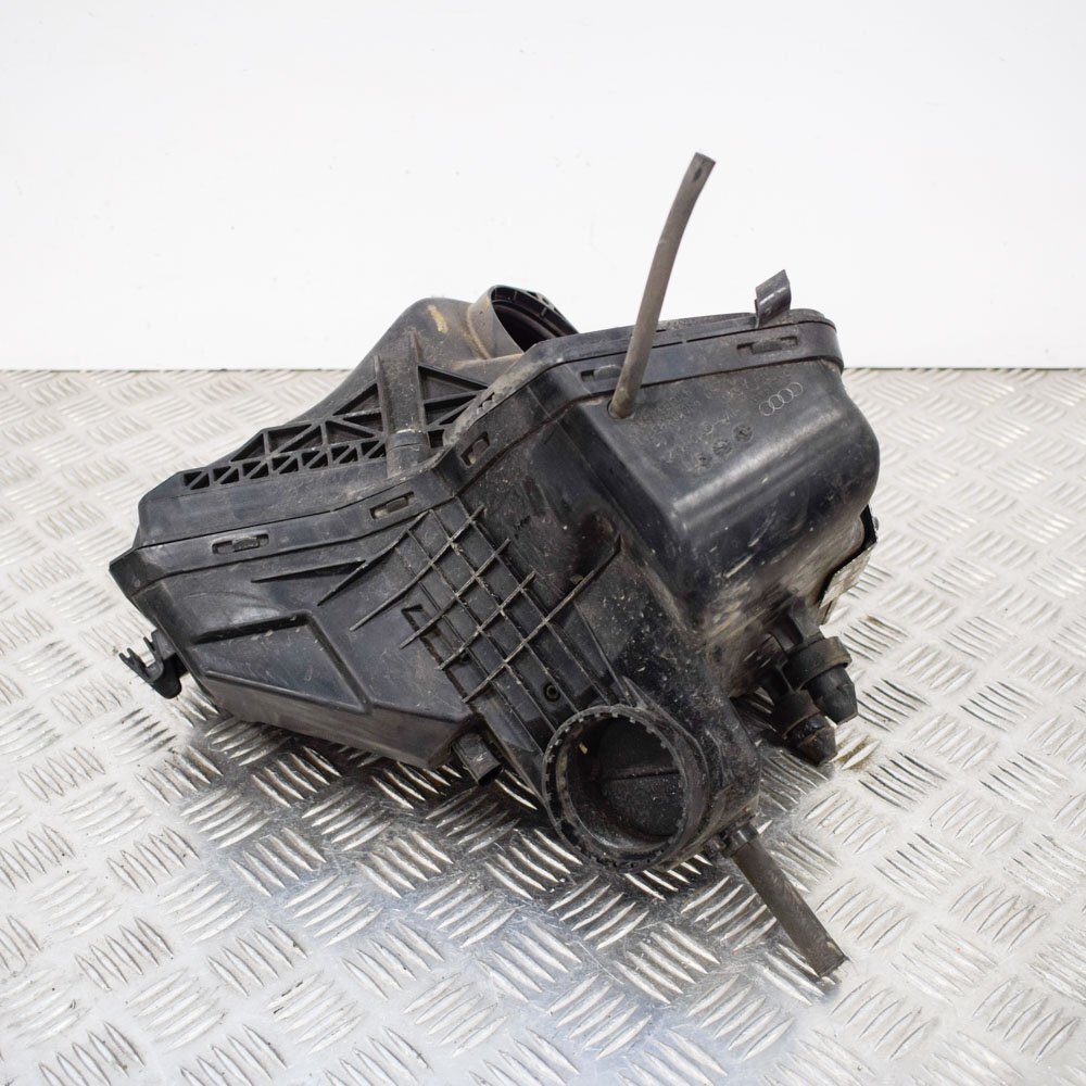 AUDI A5 8F7 Air Filter Box 8R0133837D 8R0133843C 2.0TDI 125kw 2010 ...