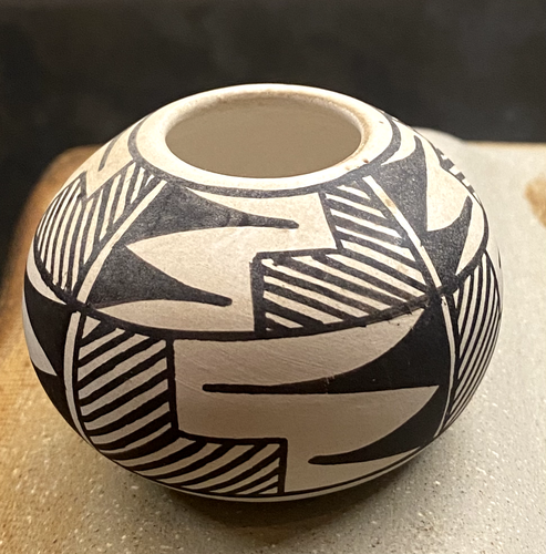 Acoma Pueblo Native American miniature black & white pottery signed ...