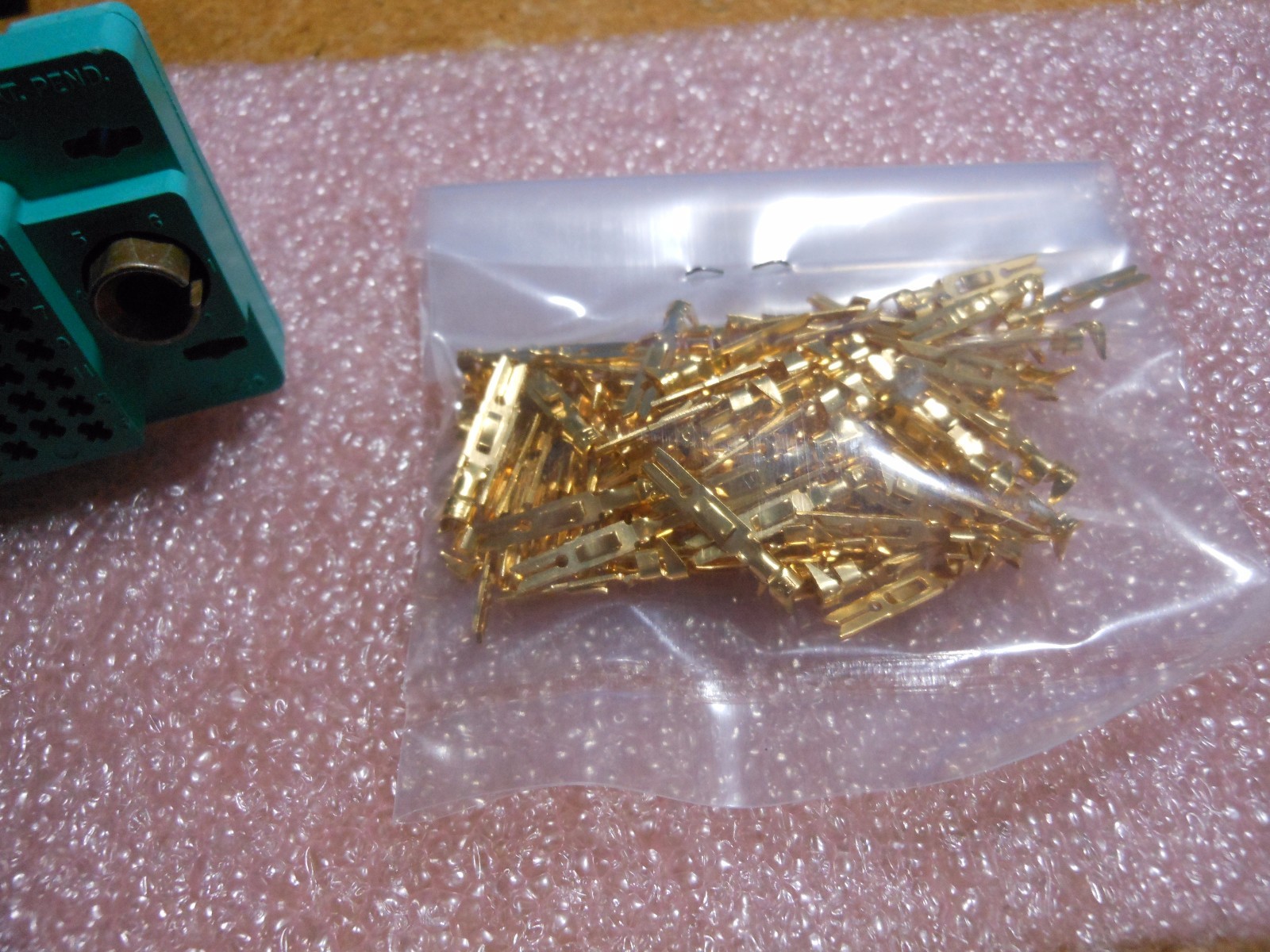 AVX CONNECTOR W/CONTACTS PART # M28731/4-0074 NSN: 5935-01-311-6756 | eBay