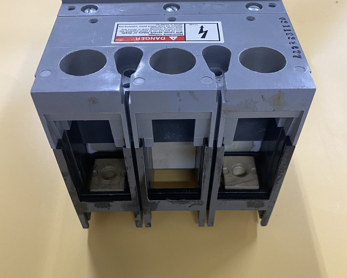 ITE Siemens FXD6-A FXD6 2 pole 125 amp 600v FXD62B125 Circuit Breaker ...