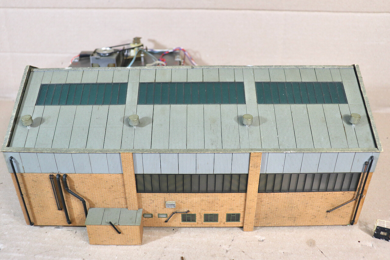 KIT SCRATCH BUILT OO GAUGE DIESEL LOCOMOTIVE SHED DEPOT for MODEL ...