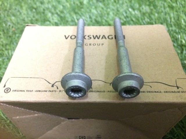 2x Genuine VW AUDI SKODA Seat Diesel Fuel Injector Clamp Bolts Screws ...