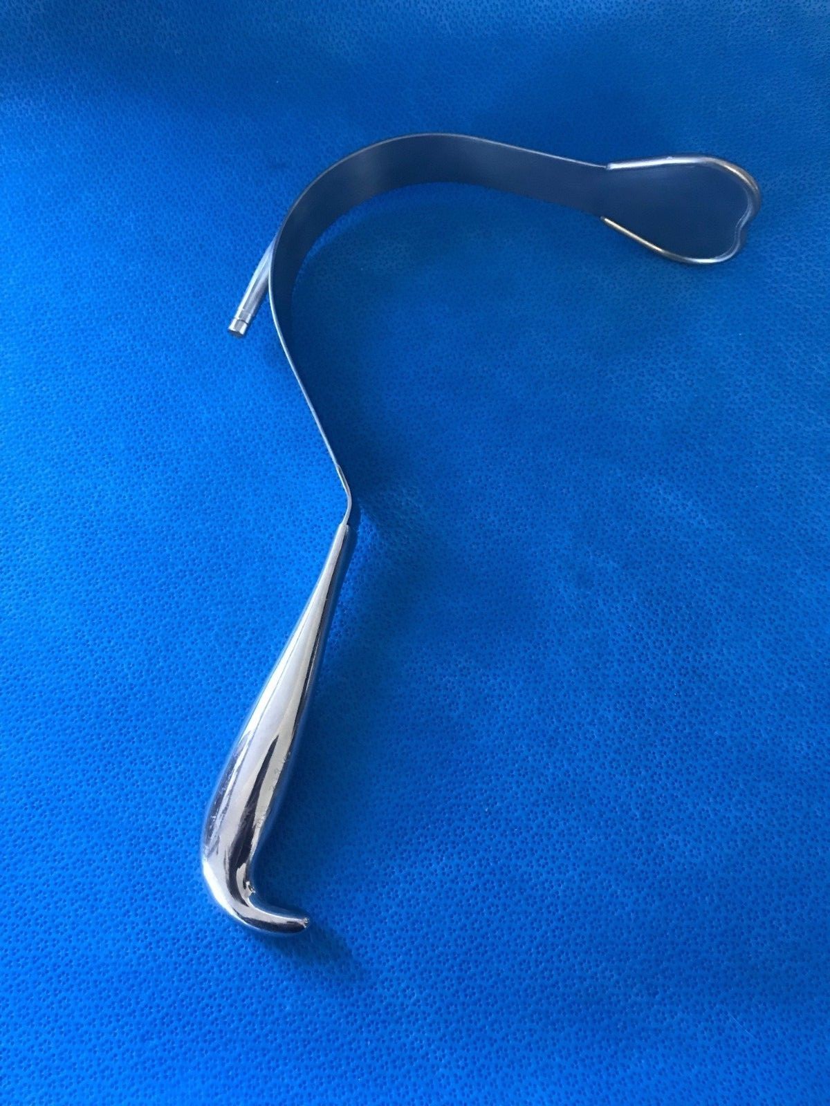 Esi Lighted Retractor | Shelly Lighting