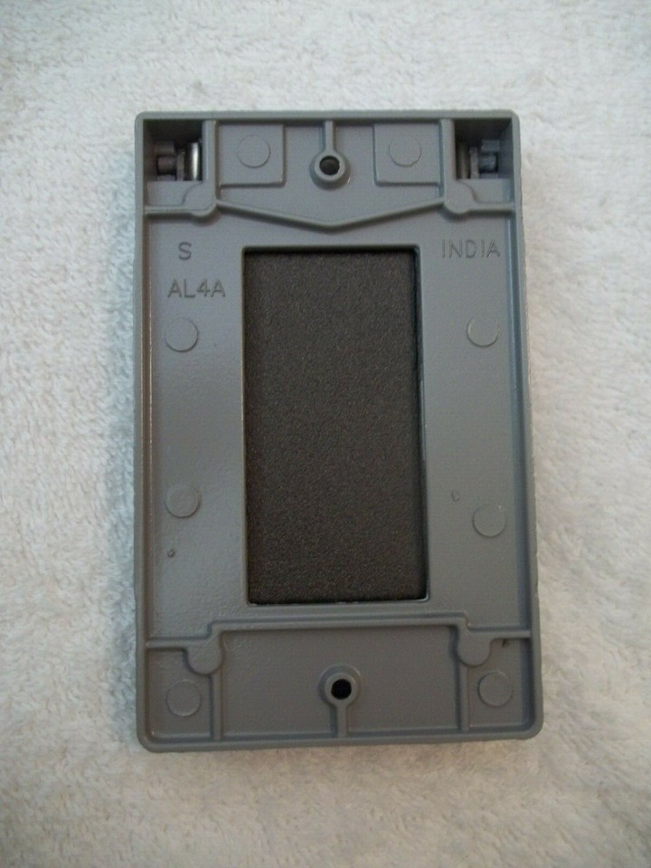 Appleton WVG1 Weatherproof Cover, 1 Gang, Vertical Mount; for Duplex ...