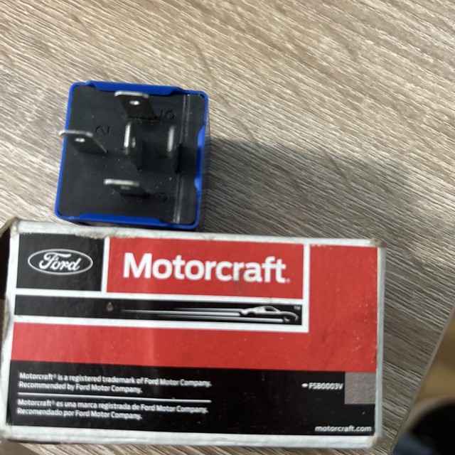 Genuine OEM Ford Flasher Relay 5C3Z13350AA MOTORCRAFT Sf633 for sale ...