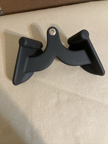 V Shaped Lat Pulldown Close Tight Grip Angle Handle for Cable Machine ...