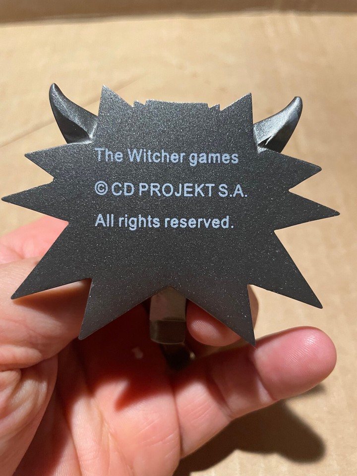 THE WITCHER WOLF MEDALLION ORNAMENT DARK HORSE DIRECT NETFLIX NEW | eBay
