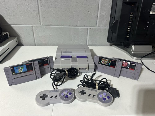 Super Nintendo Console Bundle W/ Games & Controllers- Tested & Working ...