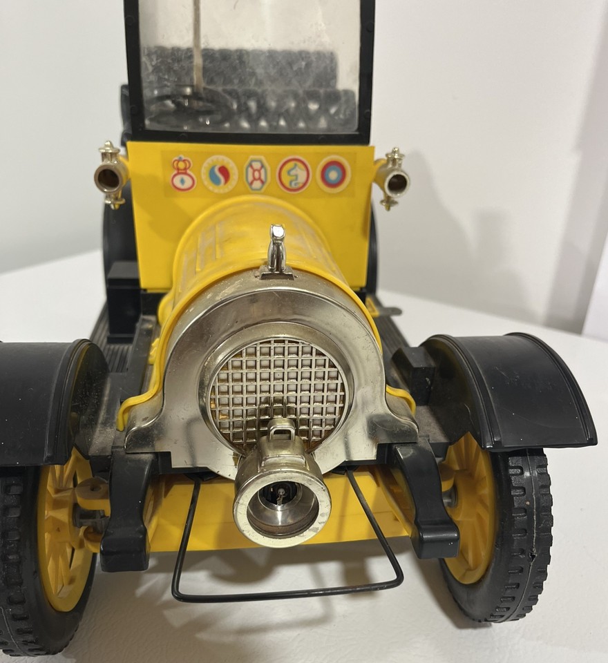 Vintage 1962 Remco Flying Dutchman Auto With Driver & Control (Works ...