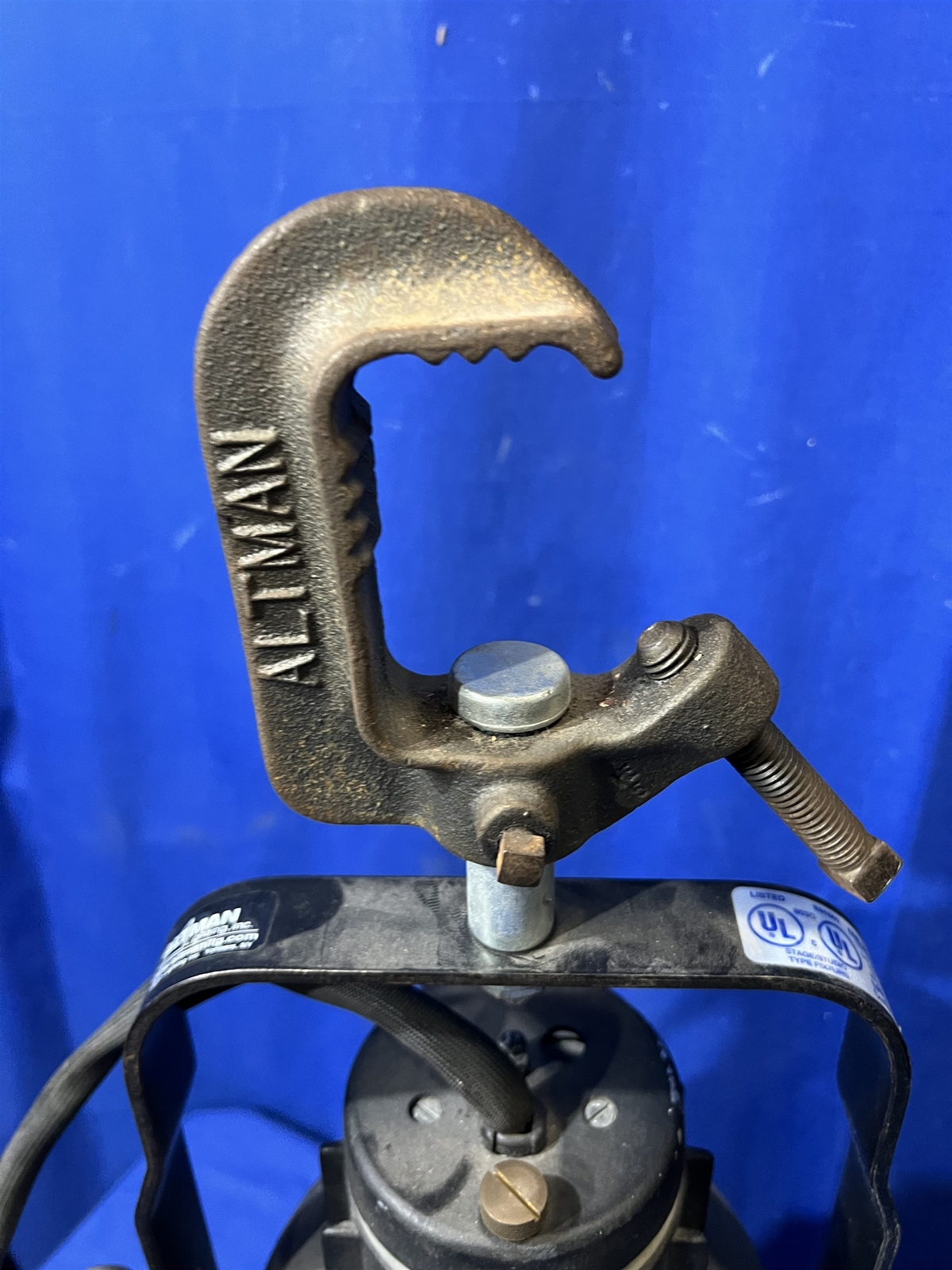 ALTMAN 360Q SERIES AXIAL ELLIPSOIDAL STAGE LIGHTING UNIT Ceiling ...