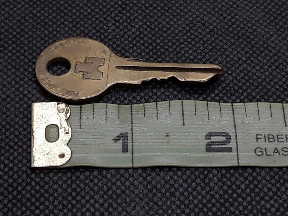 Vintage Brass FORT Lock Castle Key No. # L677 Chicago IL | eBay UK