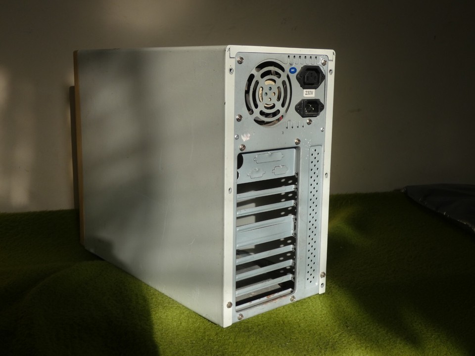 Generic Tower Oldschool ATX Computer Case /w PSU | eBay