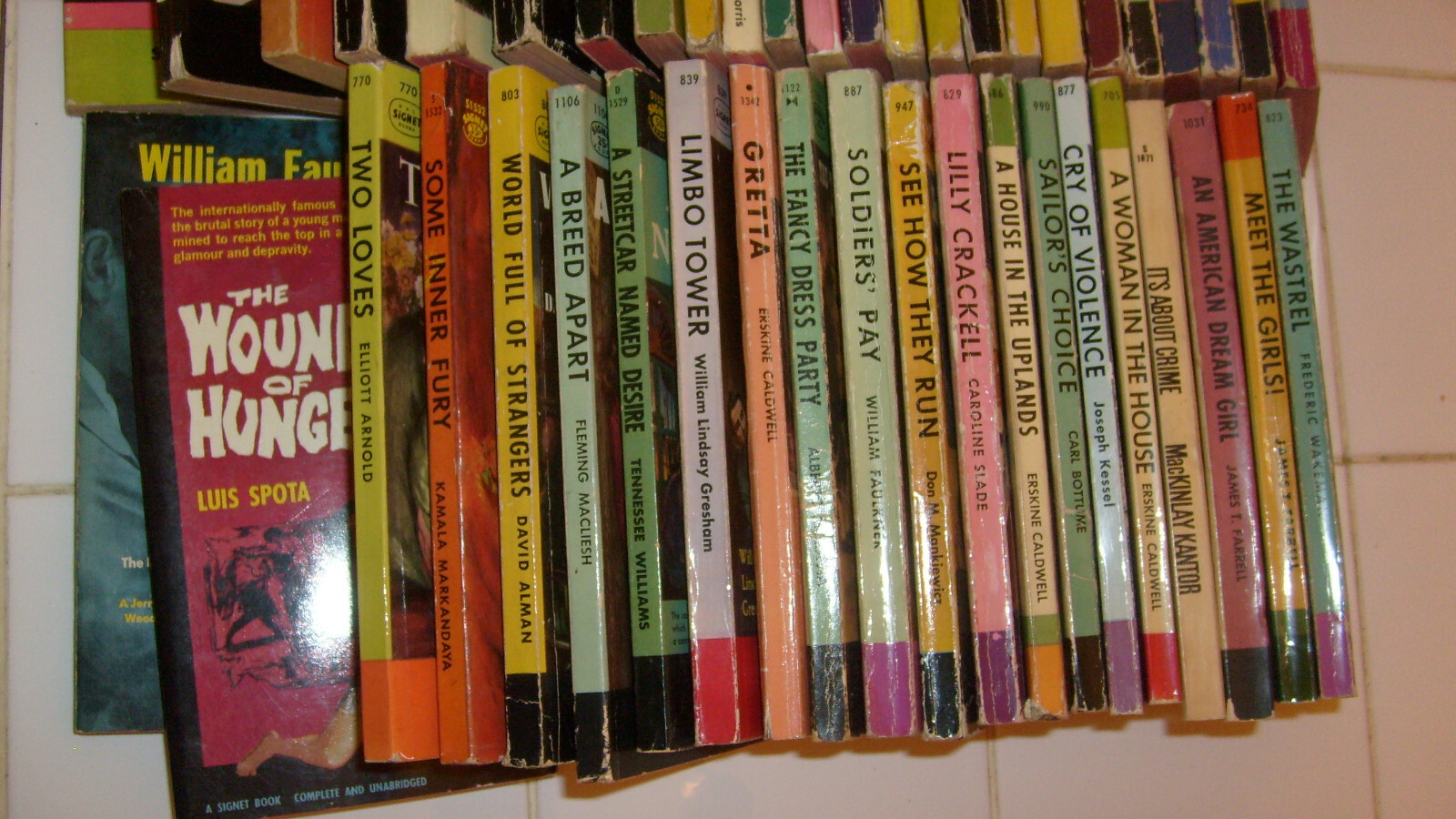 45 VINTAGE SIGNET PAPERBACKS | eBay