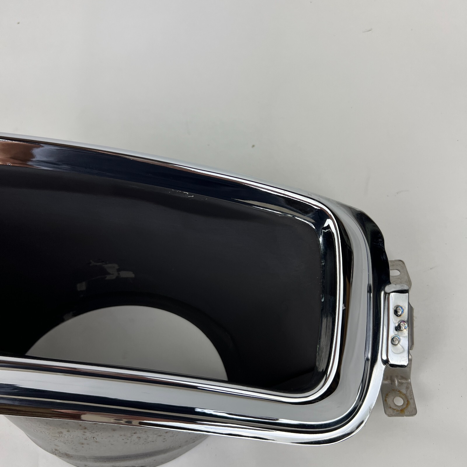 OEM 2013 - 2017 Buick Enclave Rear Right RH Exhaust Tip Tail Pipe Bezel ...