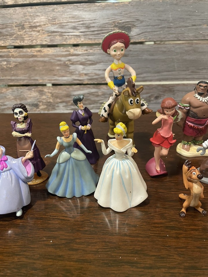 HUGE 21 Piece Disney Action Figures Lot Toy Story Lion King Cinderella ...