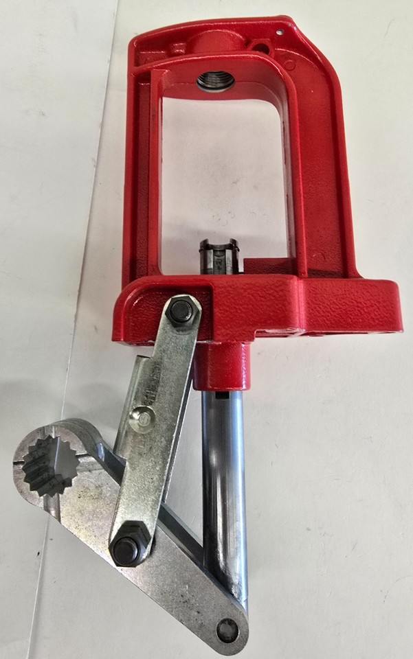 Lee Breech Lock Challenger Reloading Press - 90588 & .357 Magnum Dies ...