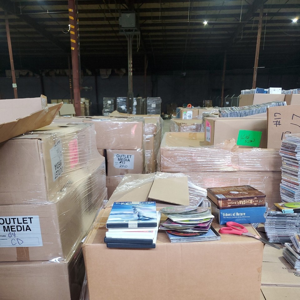 LOT of 50+ Used ASSORTED CDs 50+ Bulk CDs- Used CD Lot Wholesale CDs In ...