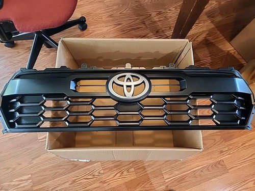2024-2025 Toyota Tacoma OEM Grille 53111-AK010 | eBay
