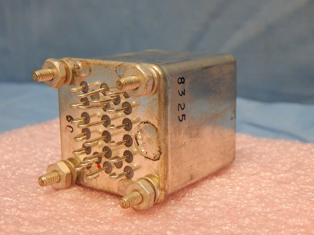 Struthers-Dunn M5757/16-001 Mil-Spec Relay 190 Ohms 5A 26.5VDC for sale ...