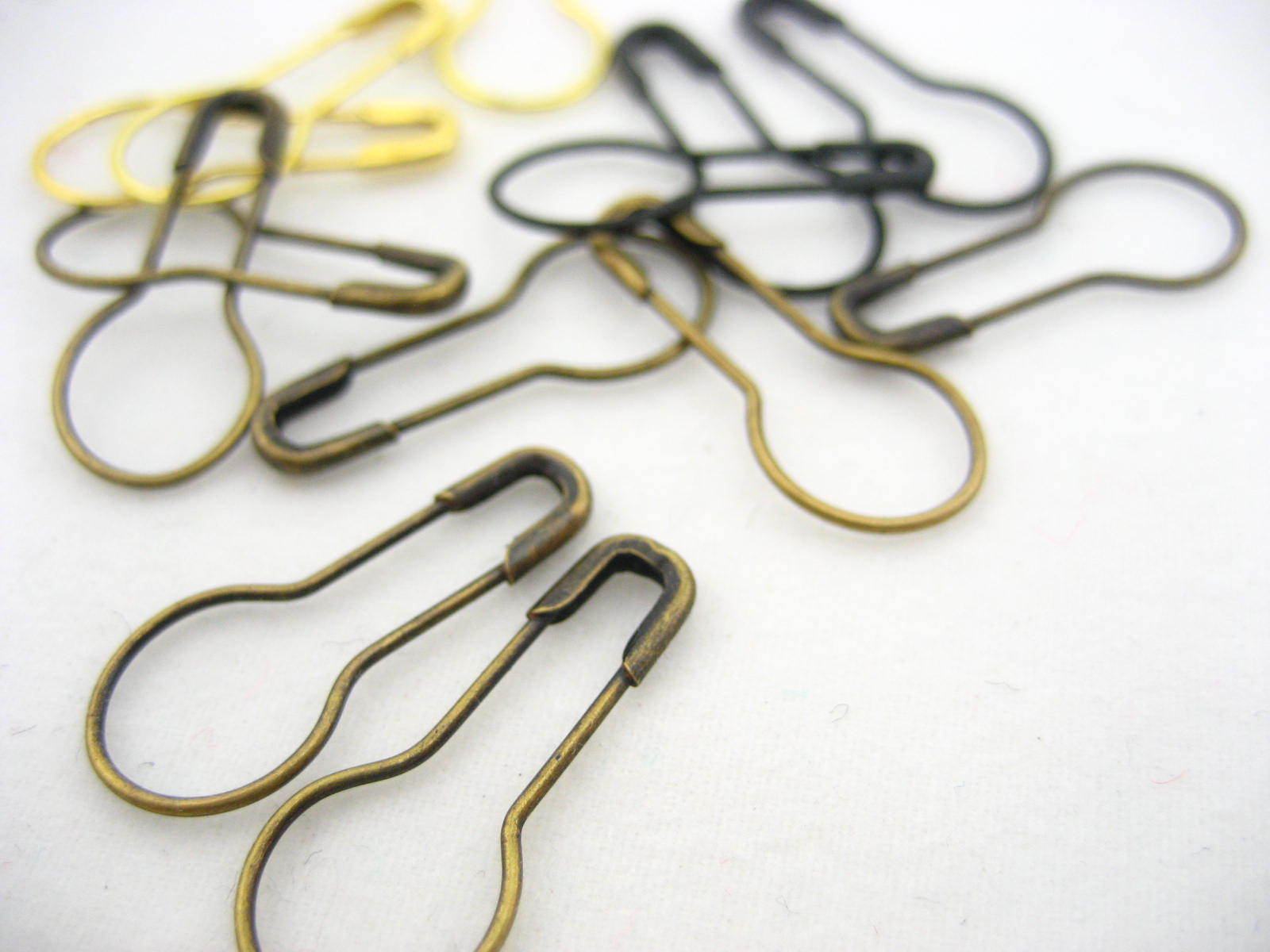 pack of Calabash Shape Safety Pin Pear Gourd Shape Coilless tag ...