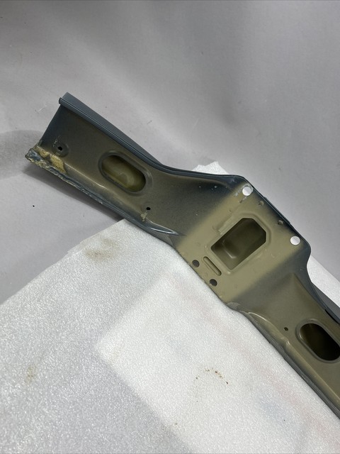 MERCEDES Mercedes-Benz OEM SPRINTER 2500 Front Bumper-crossmember ...