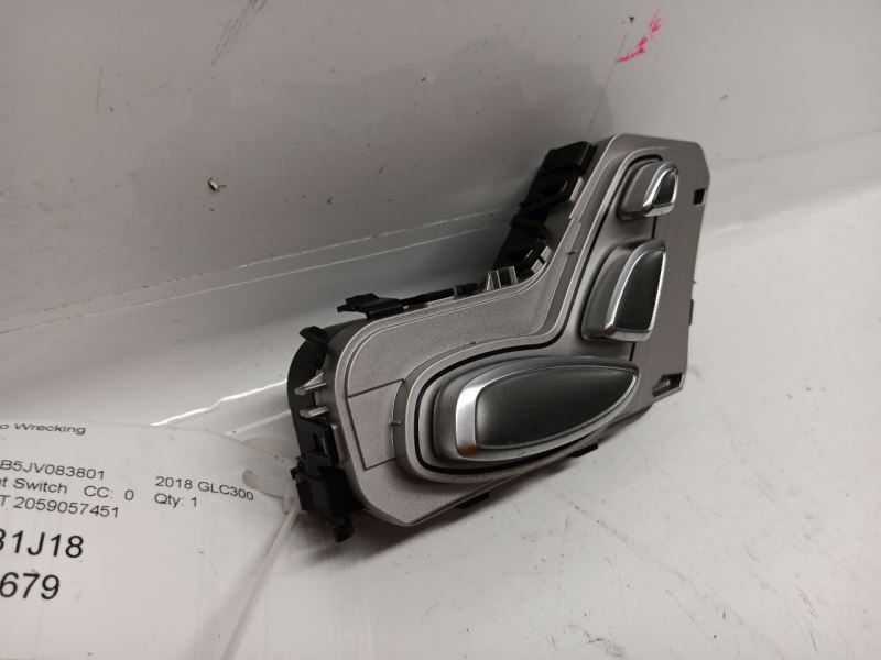 2015 MERCEDES C300 Front Right Door Seat Switch 2059057451 OEM ...