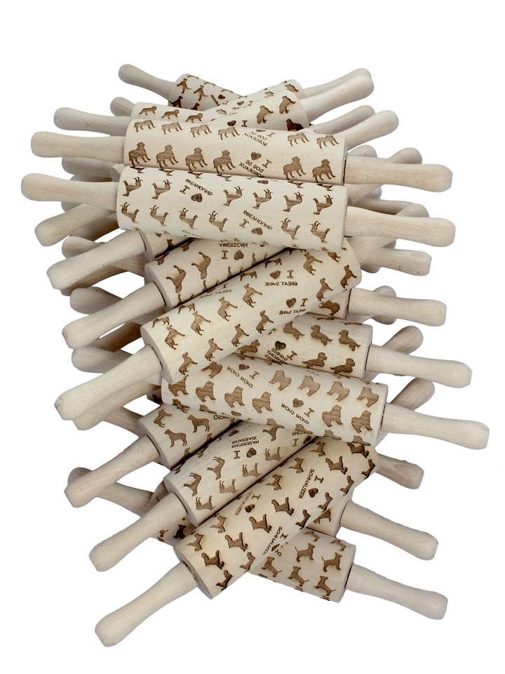 Epagneul Breton un gros rouleau avec la silhouette d'un chien Art-Dog ...