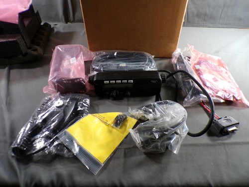 EF JOHNSON 5300 ES RADIO | eBay