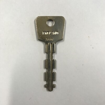 SQUIRE PADLOCK KEY " D" SERIES KEYS SQUIRE FOR No 26 & No MODEL LOCK ...