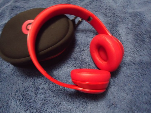 Beats solo Red w/Free Shipping | eBay