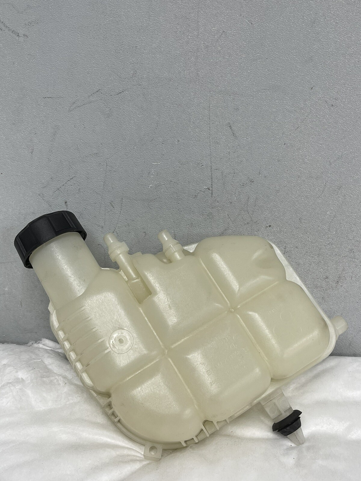 BMW 1 SERIES F40 2022 COOLANT BOTTLE EXPANSION TANK 7617362 / ...