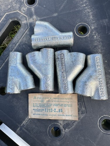 LOT OF (5)Appleton Cat #eysf-50 explosion proof seal fitting Eys 1/2 ...