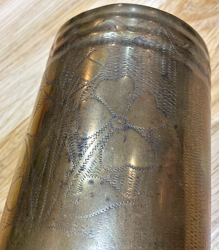 LARGE WW1 BRASS ARTILLERY SHELL - DATED AUGUST 1917 - TRENCH ART VASE ...