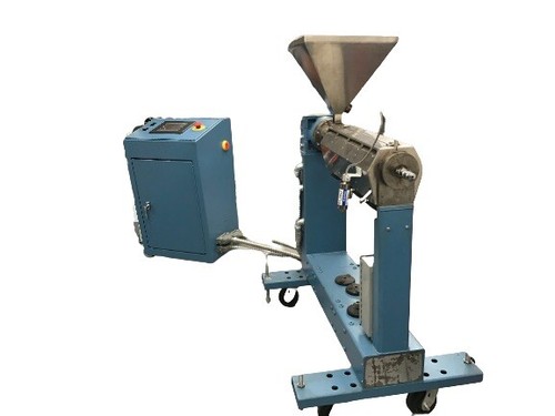 1 1/4” Genca Extruder 24:1 with Control Panel 3 Die Zones 4 Zone Barrel ...