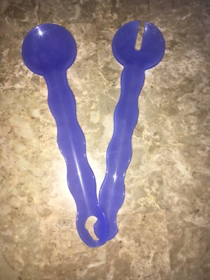 New Tupperware Tongs 2 pc Set Serving Spoons Solid & Slotted Salad Blue ...