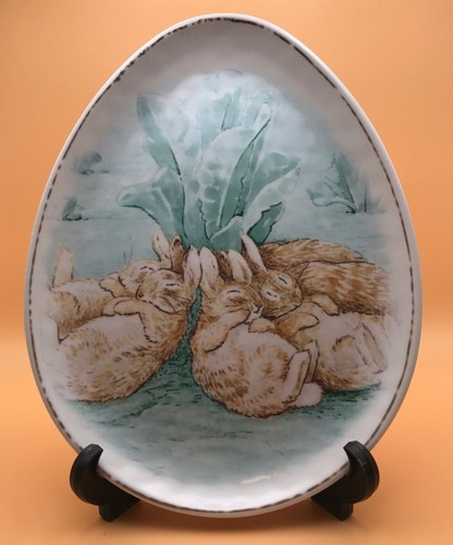 Pottery Barn kids Peter Rabbit Oval Egg shape melamine plate Beatrix ...