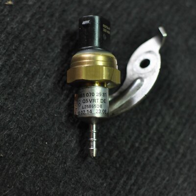 Capteur de pression de rampe de carburant MB C W204 C250 150kw ...