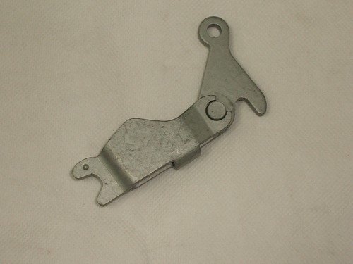 NEW Genuine Mercedes-Benz Rear Brake Drum Shoe Shackle A2014200589 ...